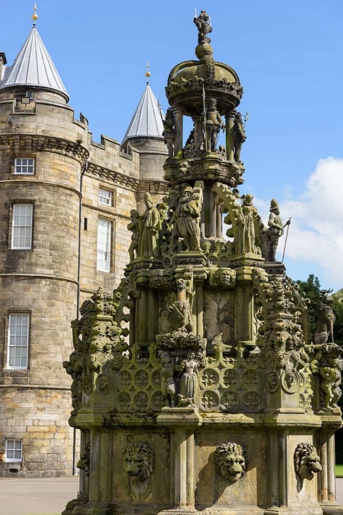 The Palace of Holyrood House - EOSCS